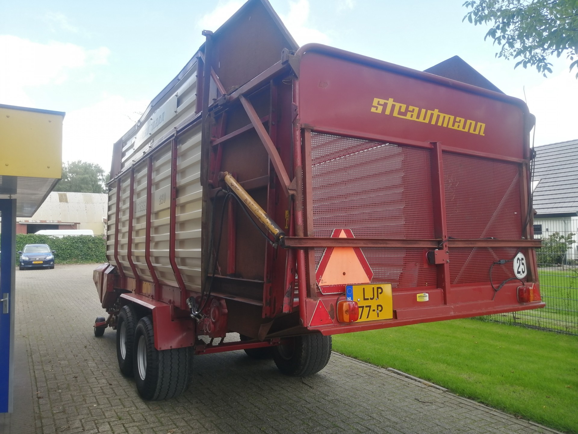 Strautmann Vitesse opraapwagen | H. Witteveen Mechanisatie B.V.